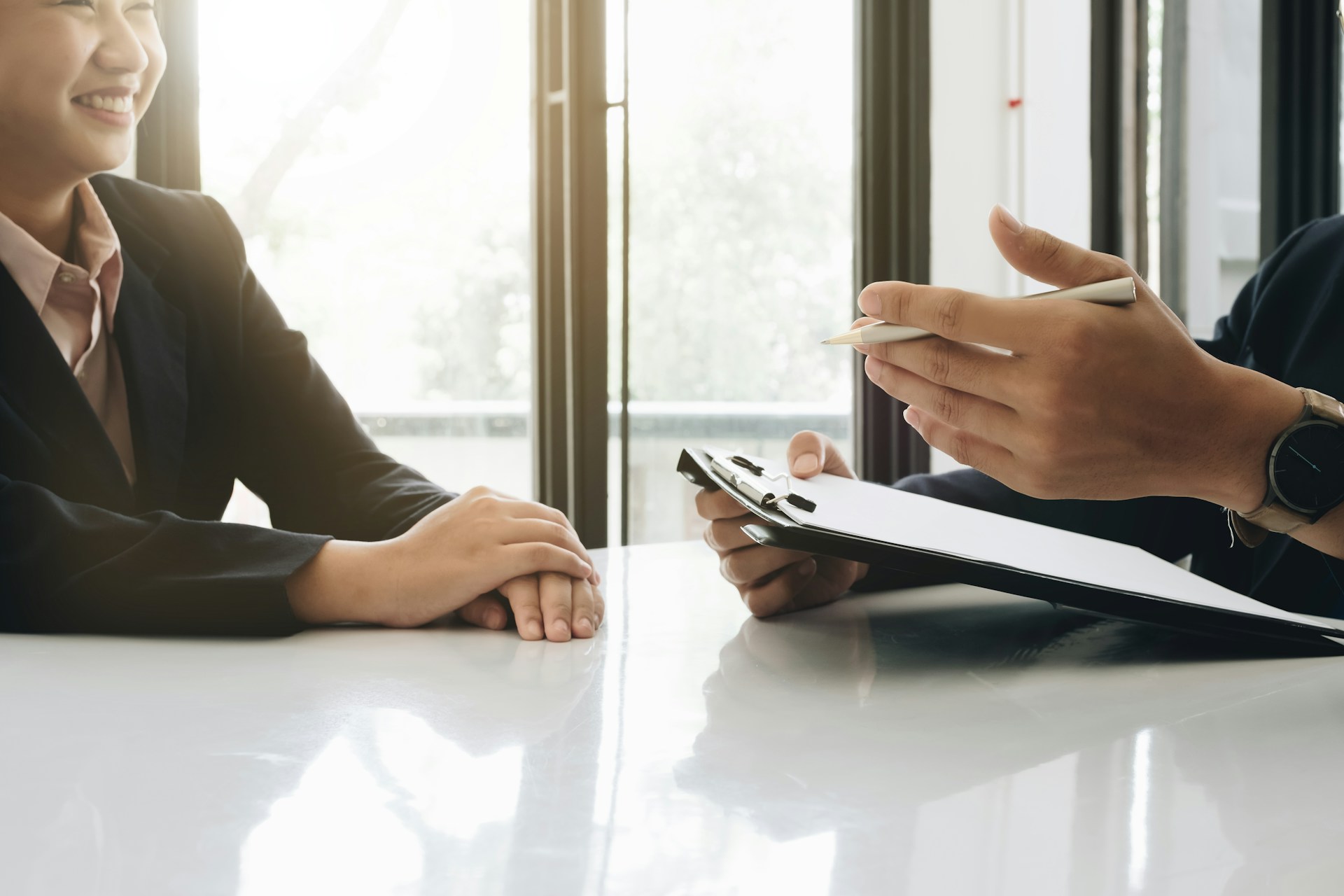 Mitarbeitergespräch - Stellen Sie die richtigen Fragen | Business Leaders Mitarbeitergespräch - Stellen Sie die richtigen Fragen | Business Leaders